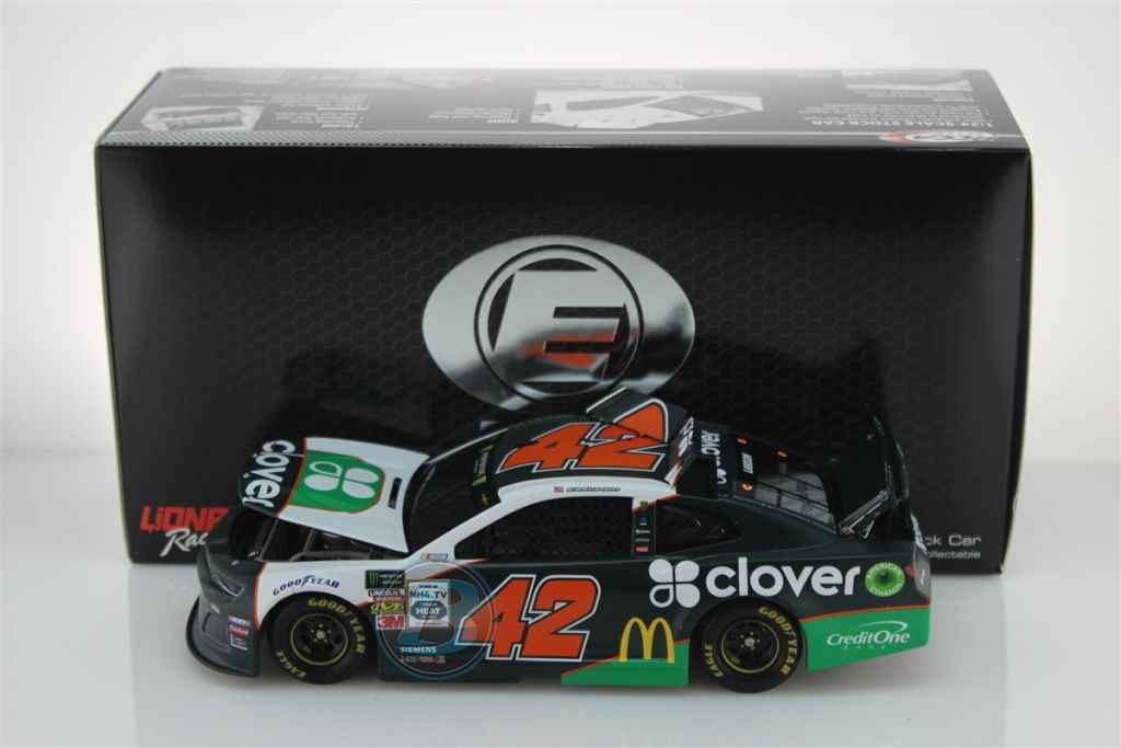 Kyle Larson 2018 Clover Darlington Throwback 1:24 Elite Nascar Diecast